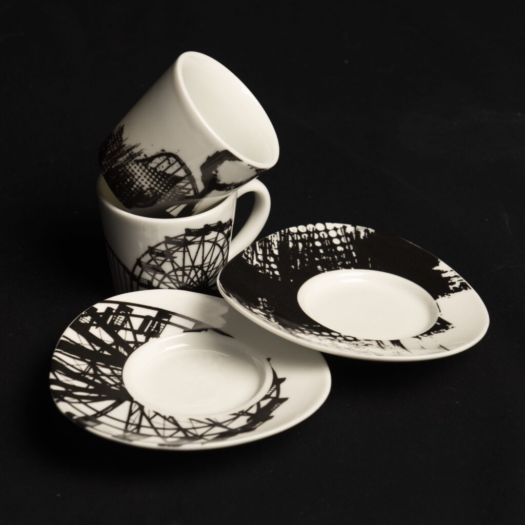 Duo of expresso cups signed by Sandra Biewers - Museal Editions